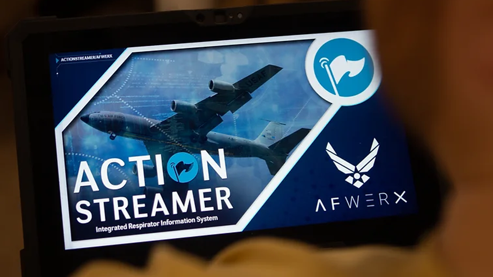 IRIS Wearable | Safe Live Streaming for Aircraft Maintenance