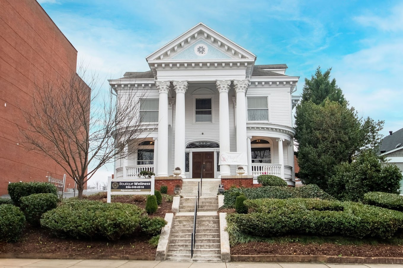 Manolo's Boutique Wines & Bistro | Wine Bar & Small Plates in Winston-Salem