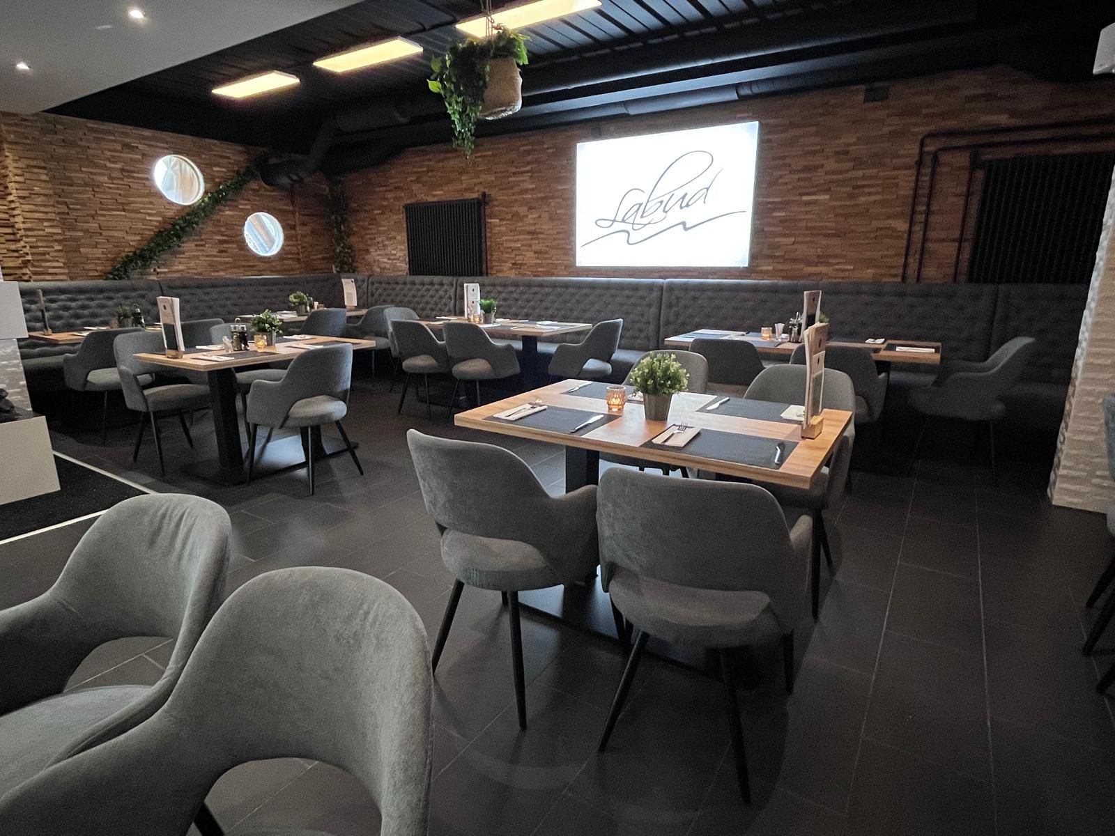 Labud Restaurant ️ | Authentische Spezialitäten