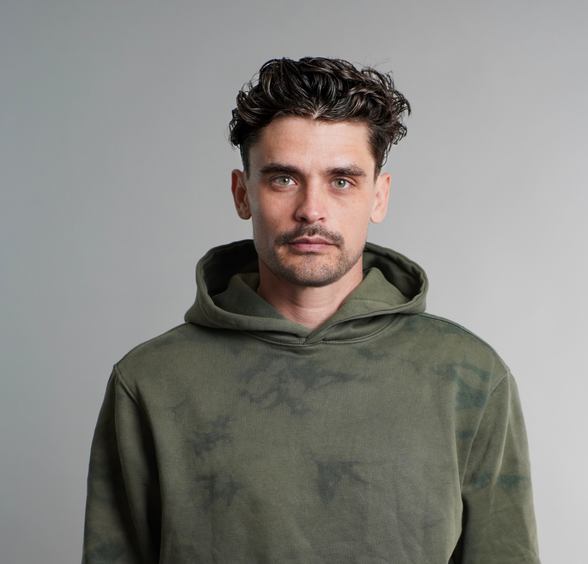 Adam Sinda – Product Designer | Sinda.Design