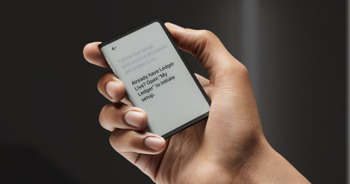Ledger Stax — UX/UI for a smooth and secure crypto experience - Source ...