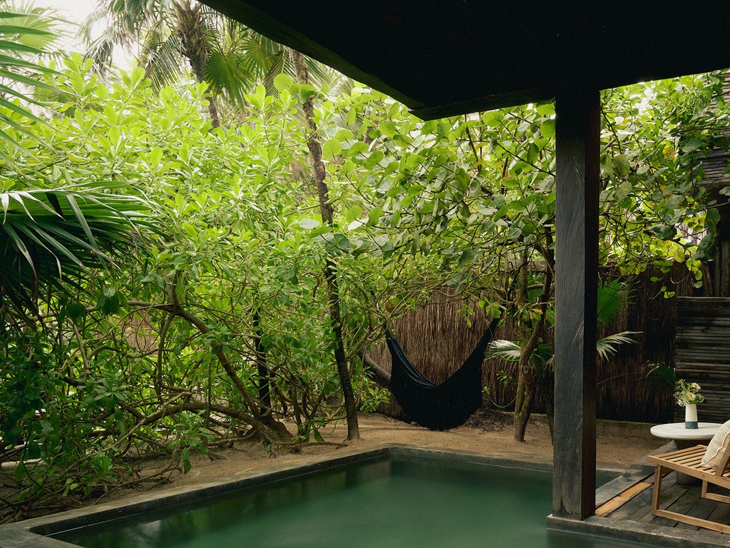 BE Destination: Alcove Suite with Plunge Pool