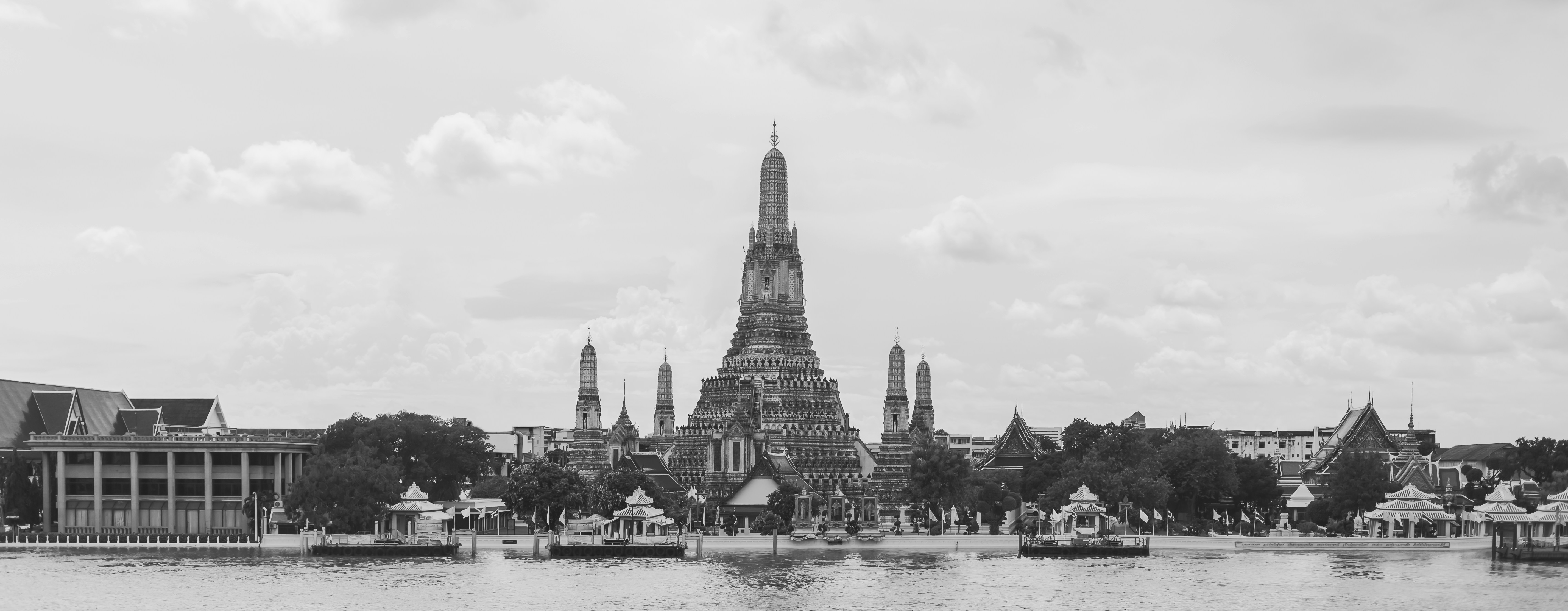 Luxury River Cruise Dining in Bangkok | Okura Cruise