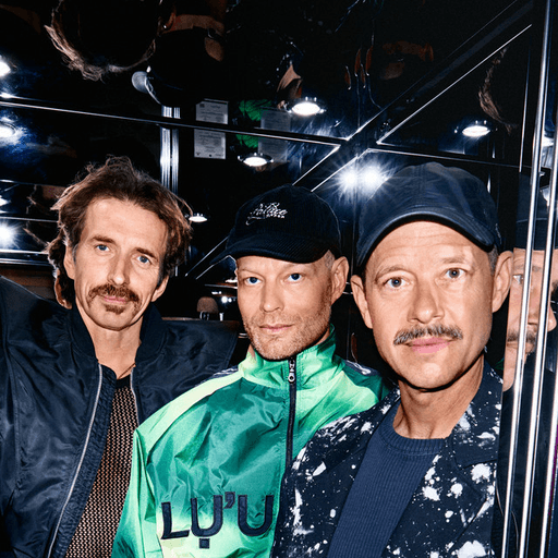 Shaya Zamora signs with Atlantic Records