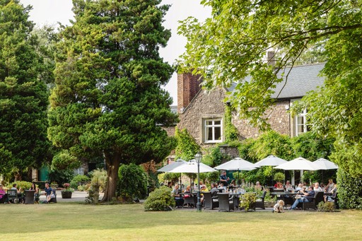The Priory Hotel & Restaurant: Caerleon Hotel | Caerleon Restaurant