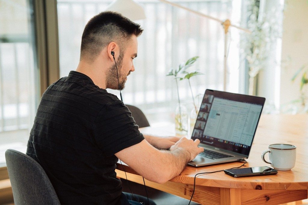 Versionamento de código e software: o que é e como funciona - Tera ...