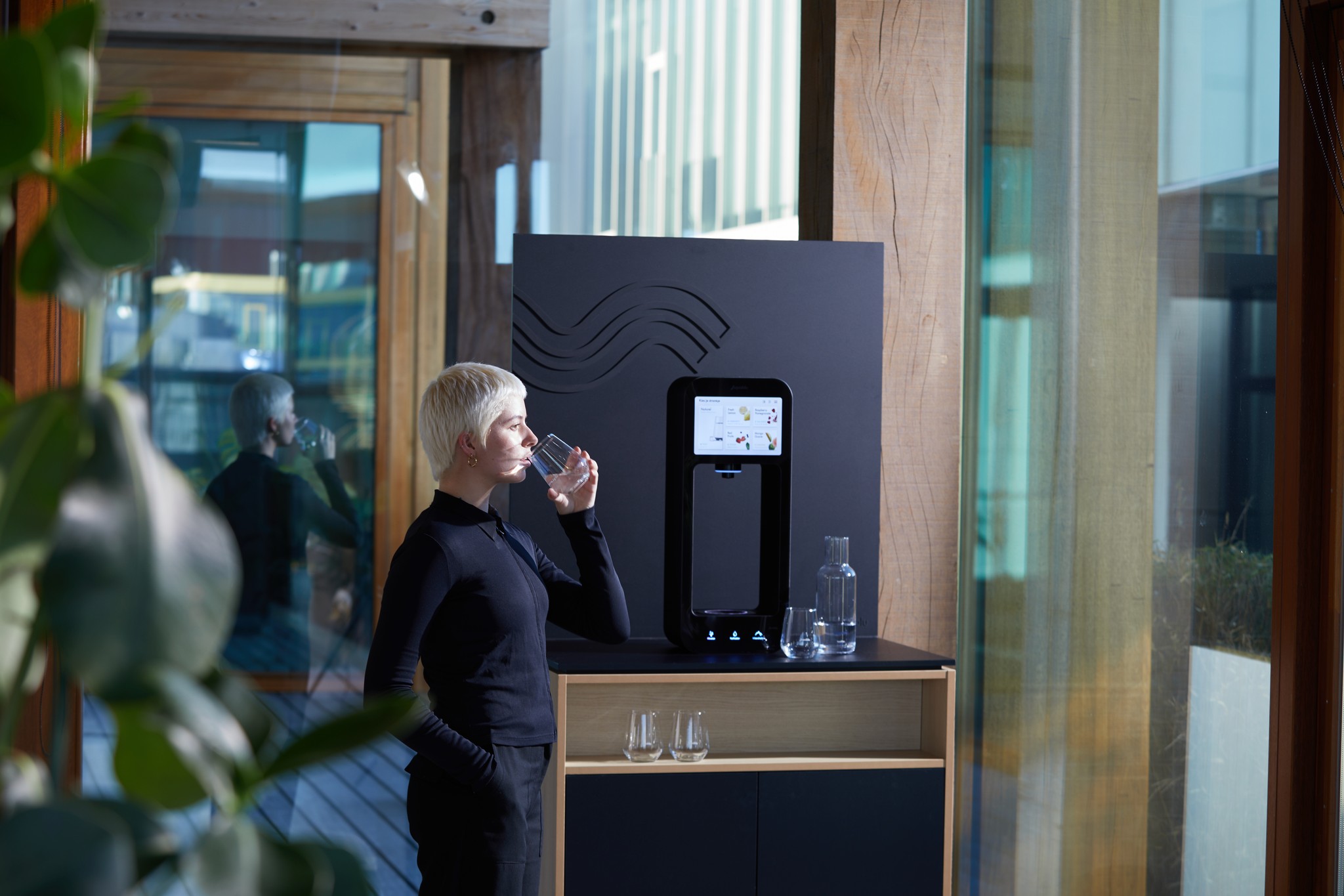 Methods to purify and filter water