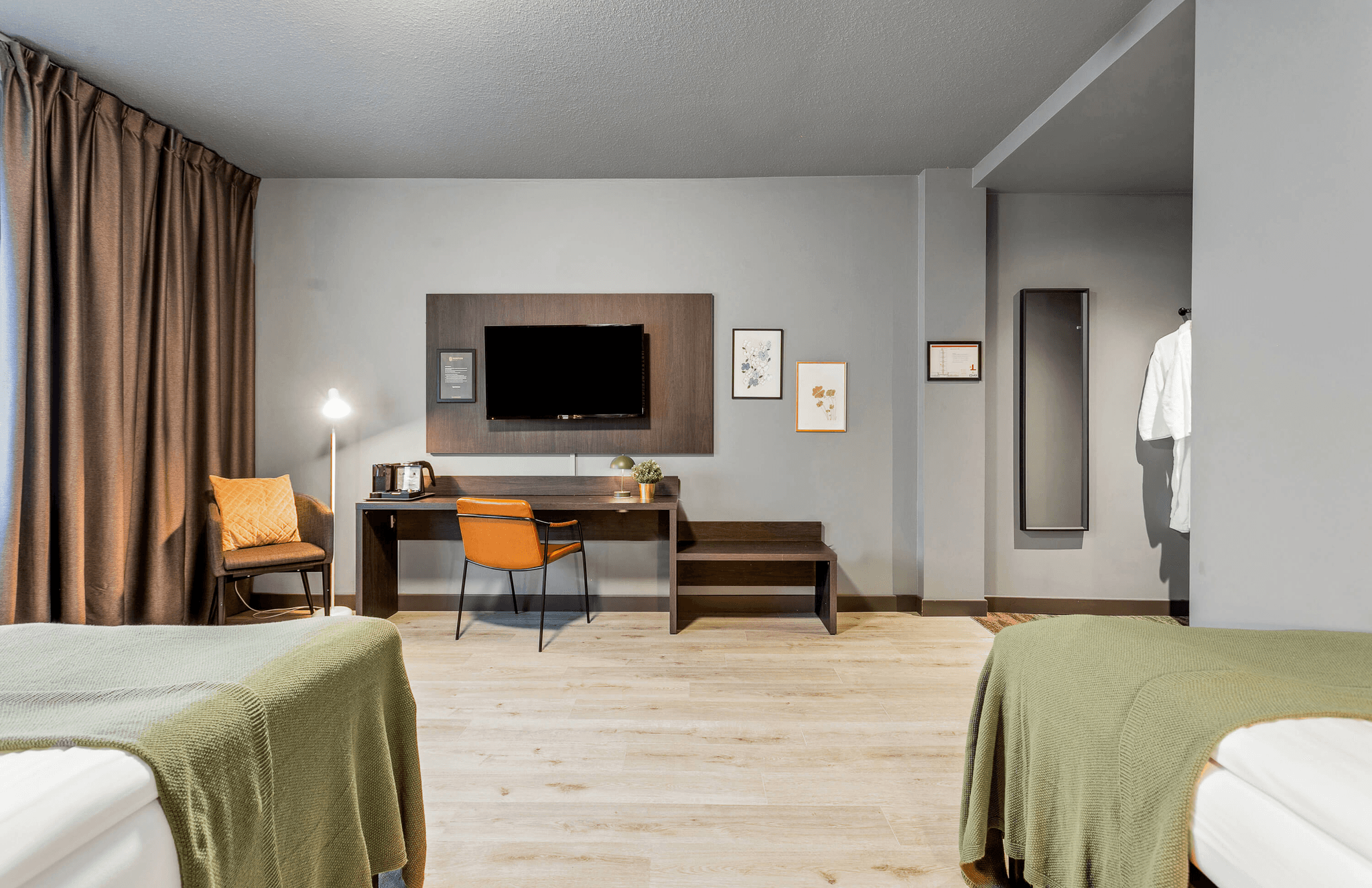 Konvin Hotel by Keflavik Airport | Hotel, Shuttle & Restaurant