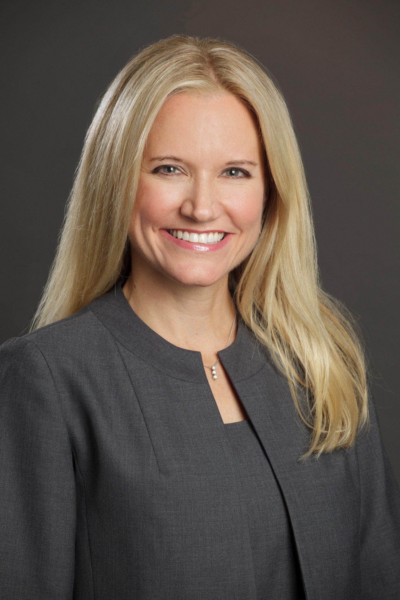 AREAS LLC | Advisors. Real Estate. Asset Services