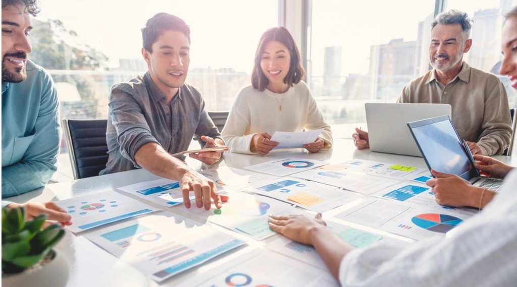 12 Marketing Strategies for Financial Advisors (2025) - My Framer Site