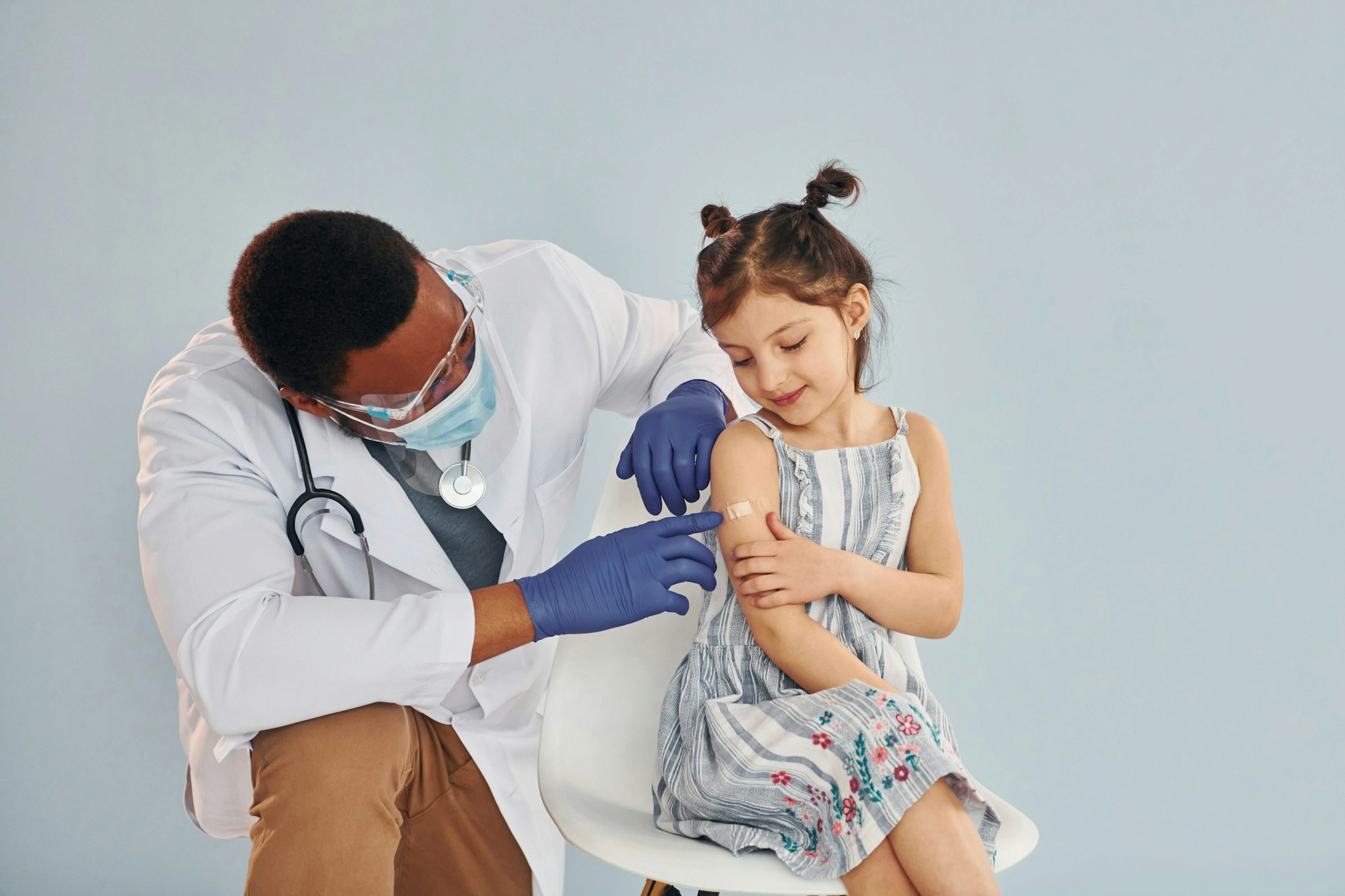 Understanding flu shots and nasal spray vaccines for infants, toddlers ...