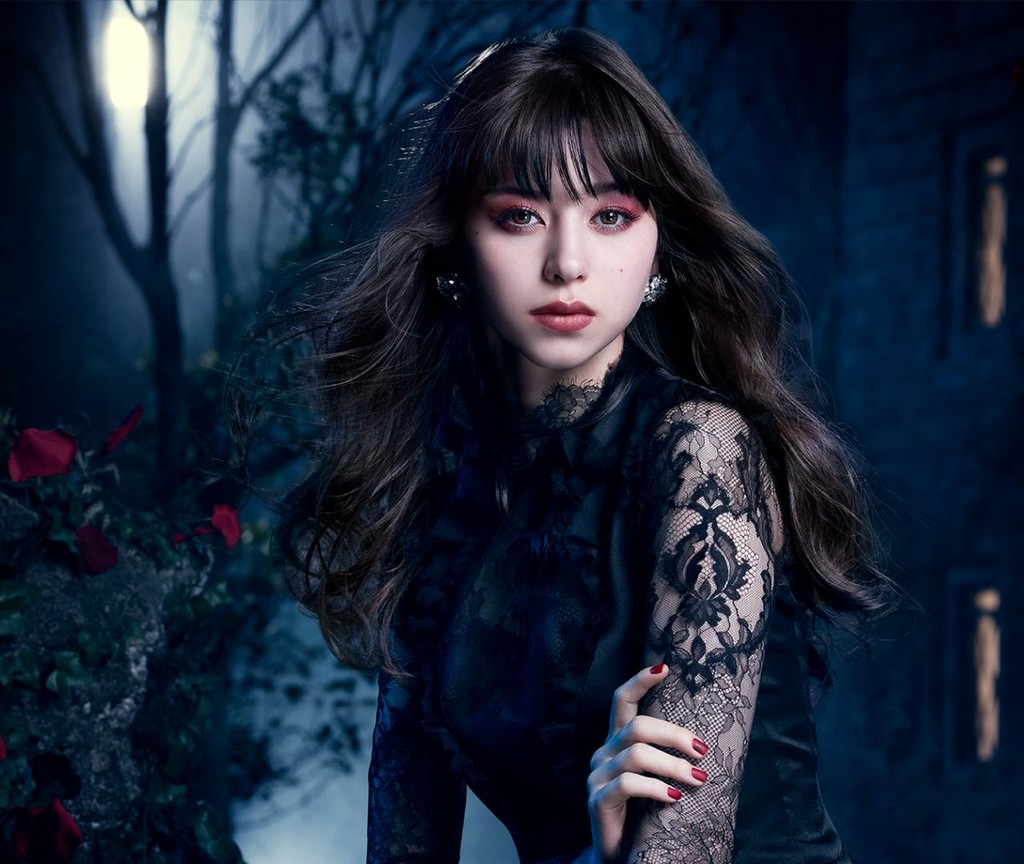 15 Best Japanese Models in 2024 [Male & Female]