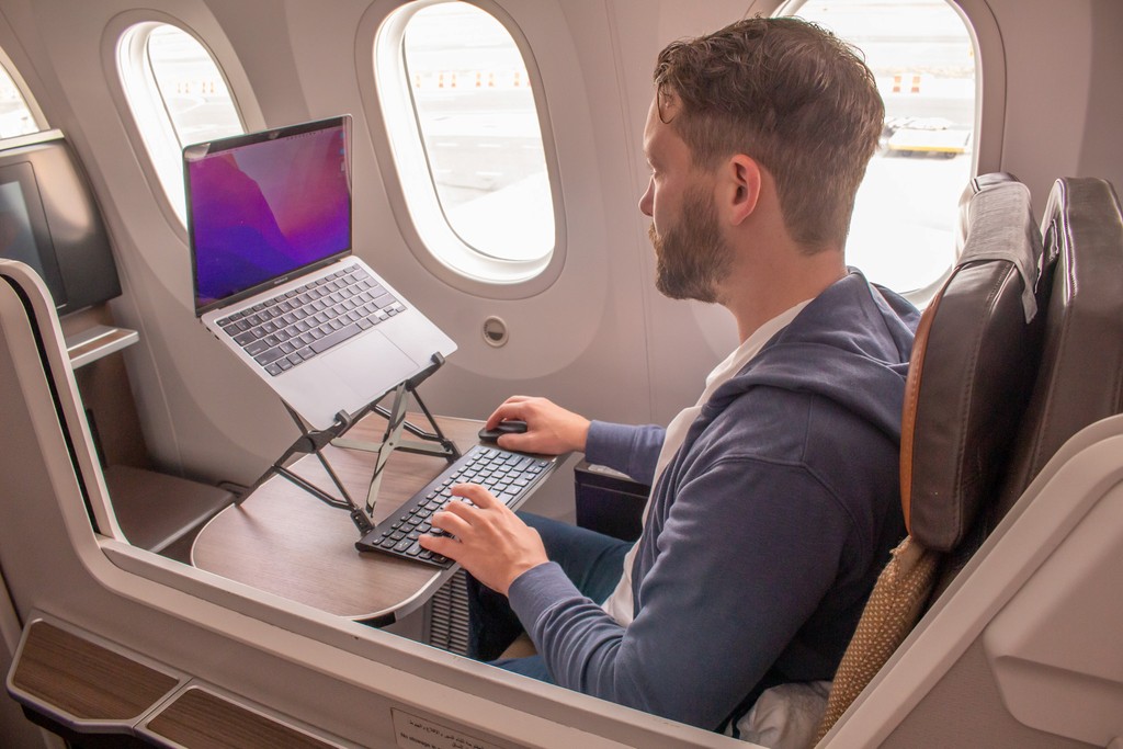 How to Connect Two Computers Remotely: 4 Easy Methods