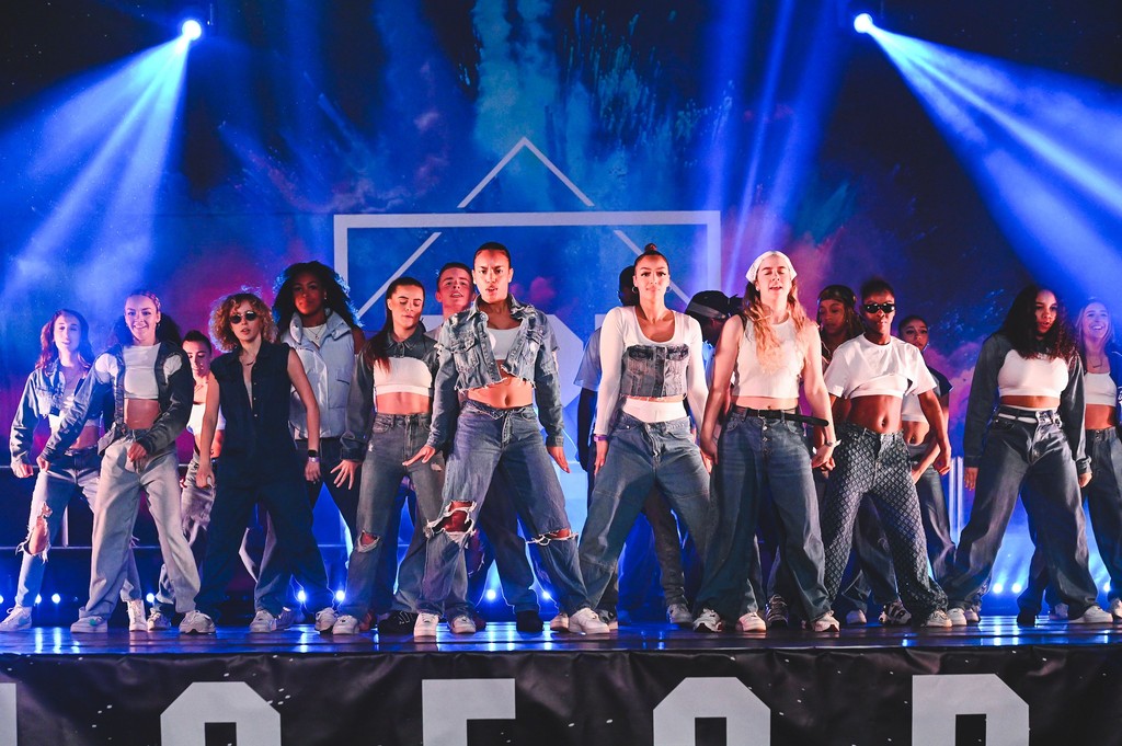 The Super Weekender 2025: An Unmissable Dance Convention!