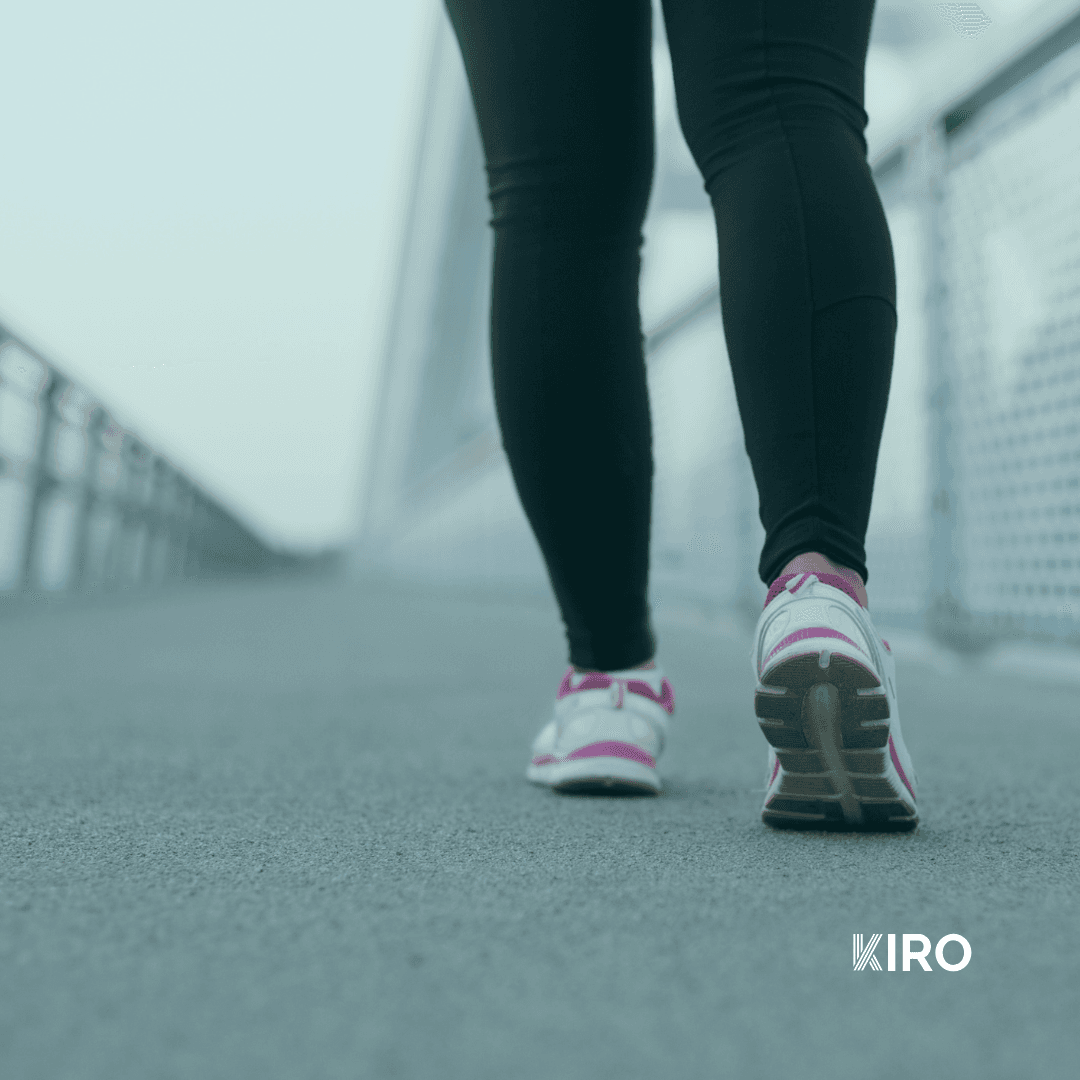 Upper Back Pain While Walking: Common Causes & Fixes | KIRO ...