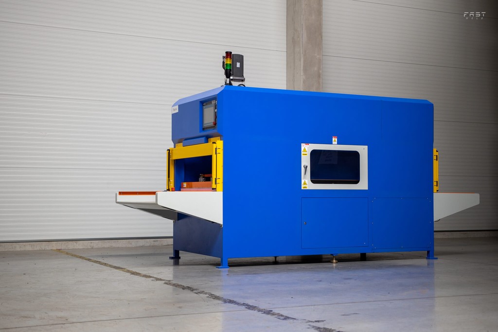 FASTWELD L, XL, XXL / World's fastest welding machines by Fastweld