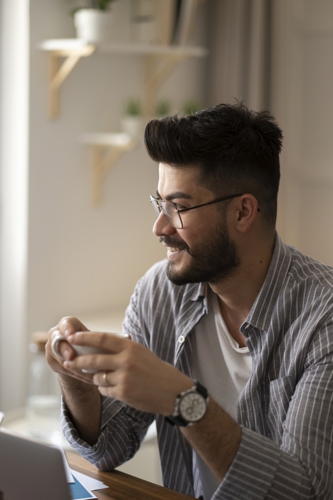 Hirefly – Simple & Affordable Applicant Tracking System for SMBs