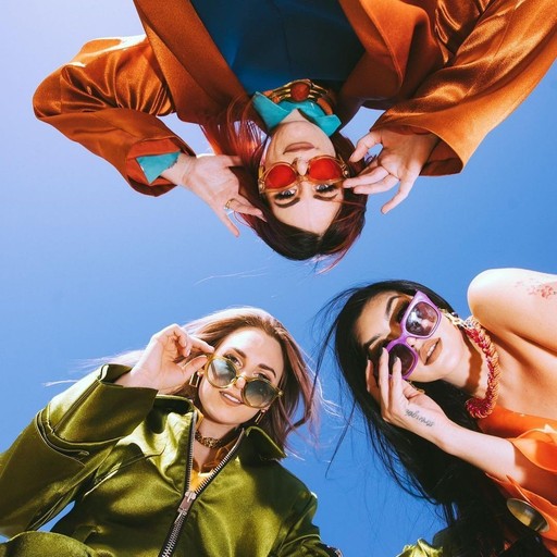 Stylista: AI Fashion Stylist