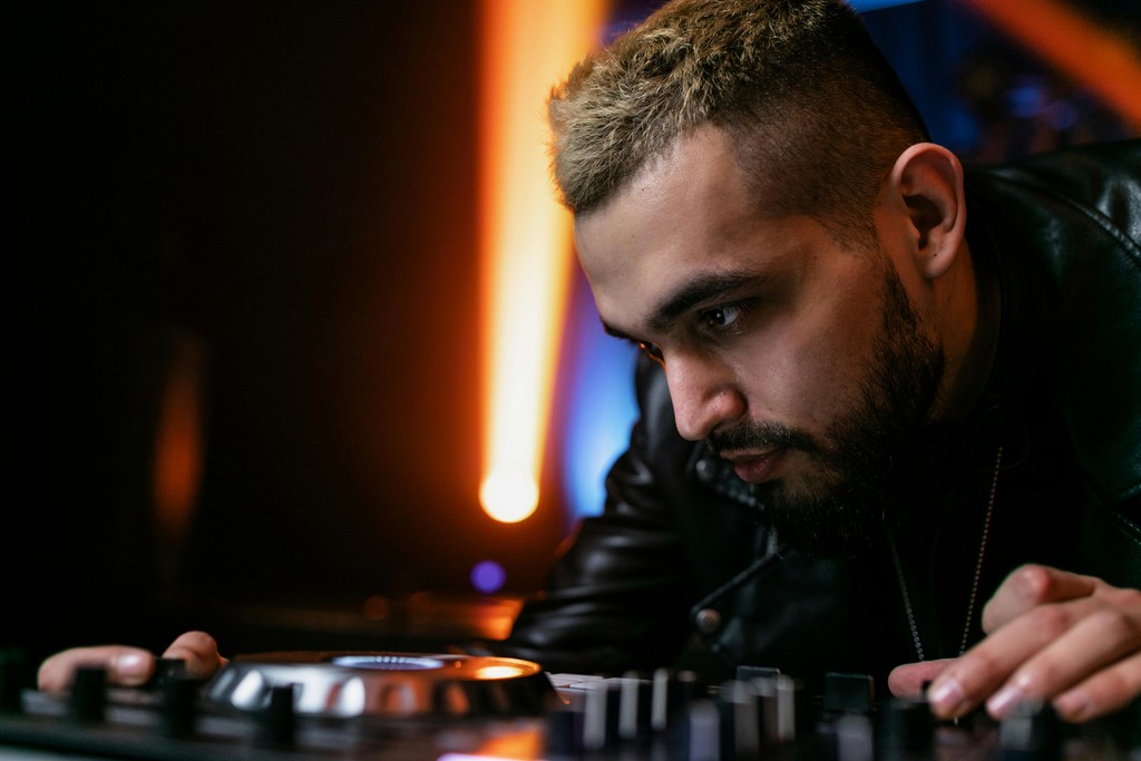 Mastering the Basics: How to Make Trap Beats in FL Studio