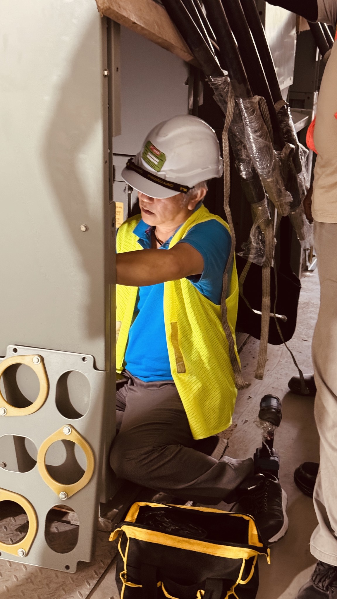 Lotus Power | Switchgear & Transformer Specialist
