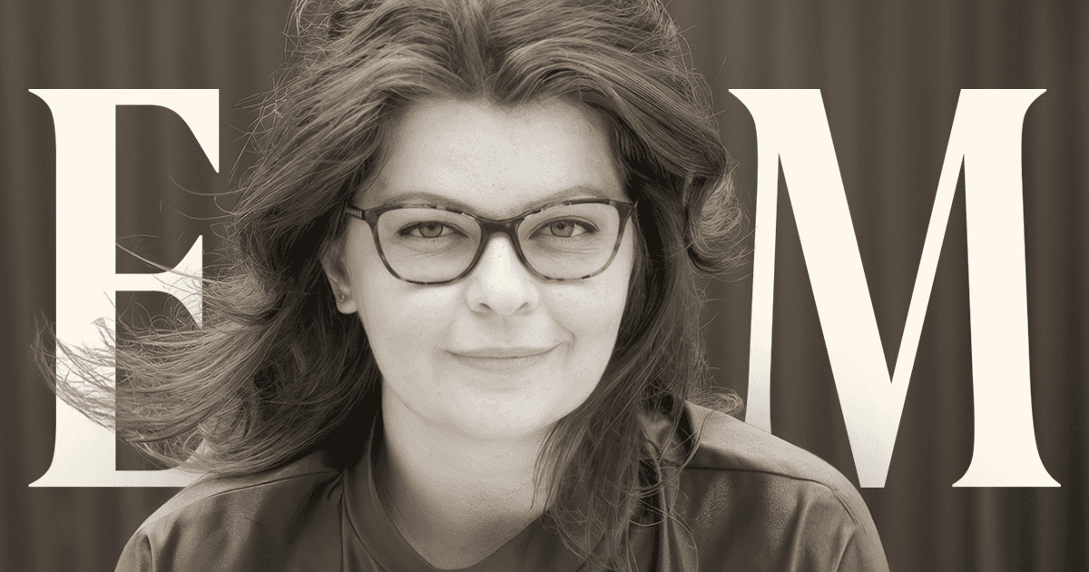 Elizabeth Martinie | Theatre Actor & Soprano