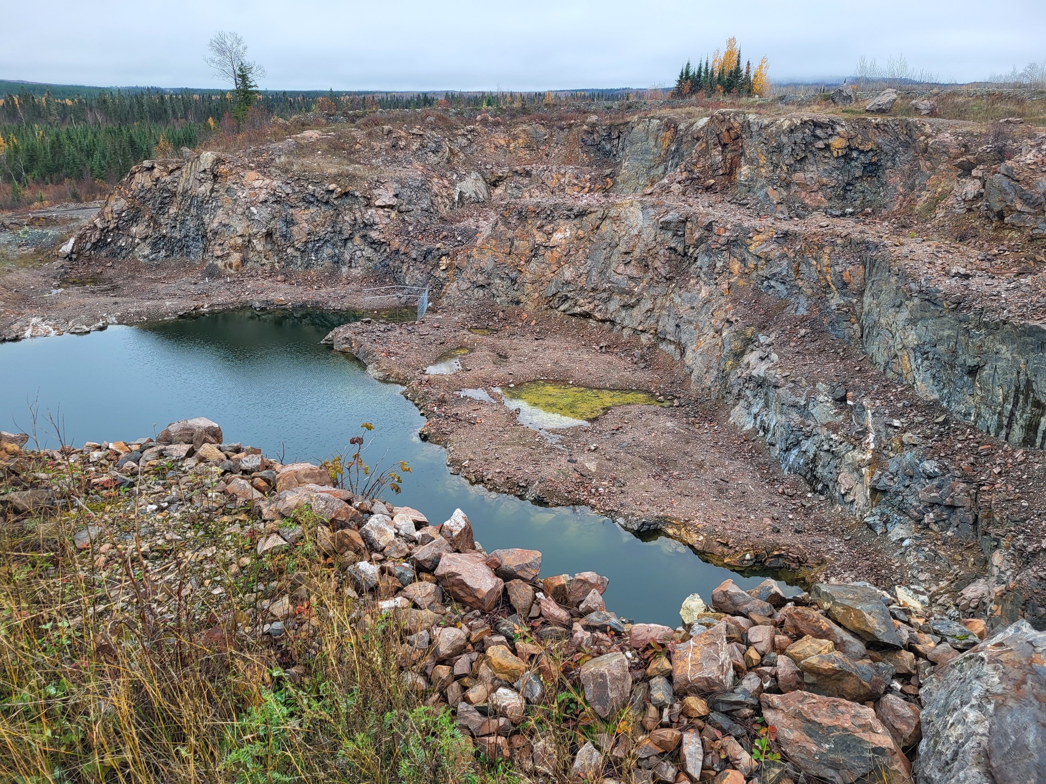 STLLR Gold Inc. | A Leader in Gold Development