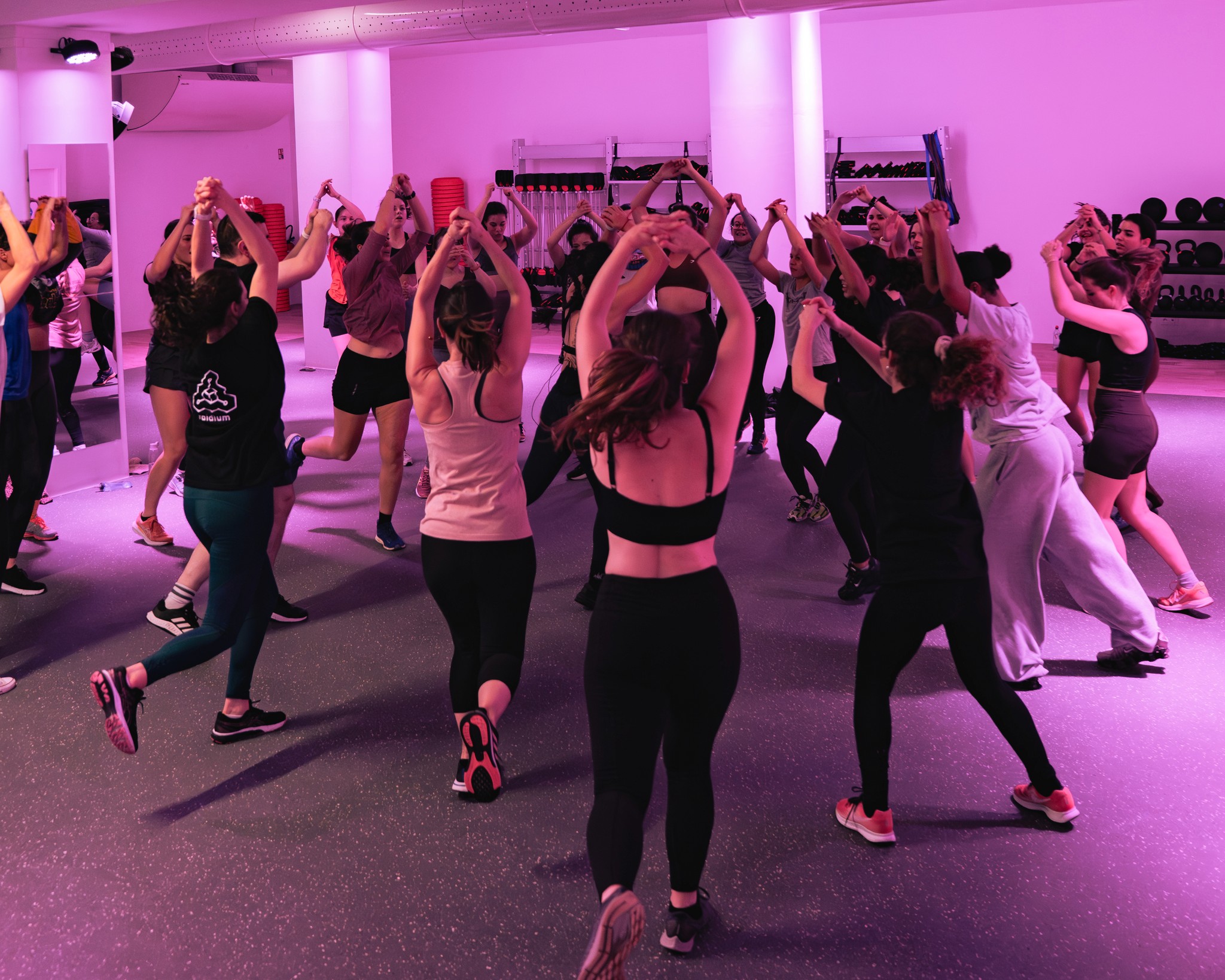 PYRA ｜Studio fitness, Pilates, yoga & Reformer à Paris
