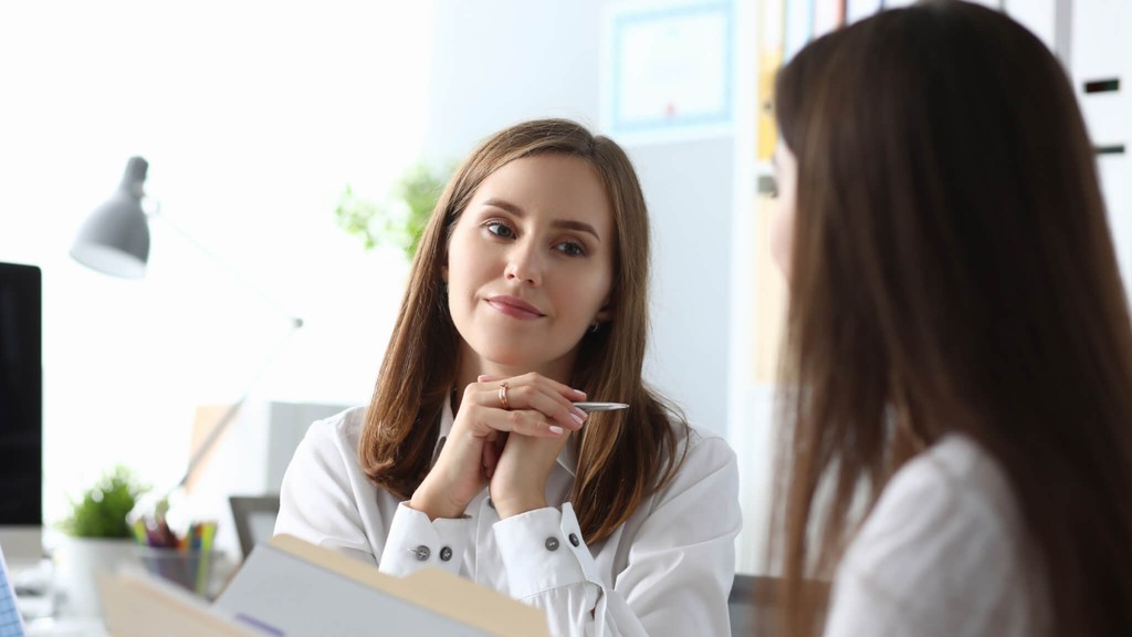 How to Apologize Professionally: 6 Tips (+ Examples)