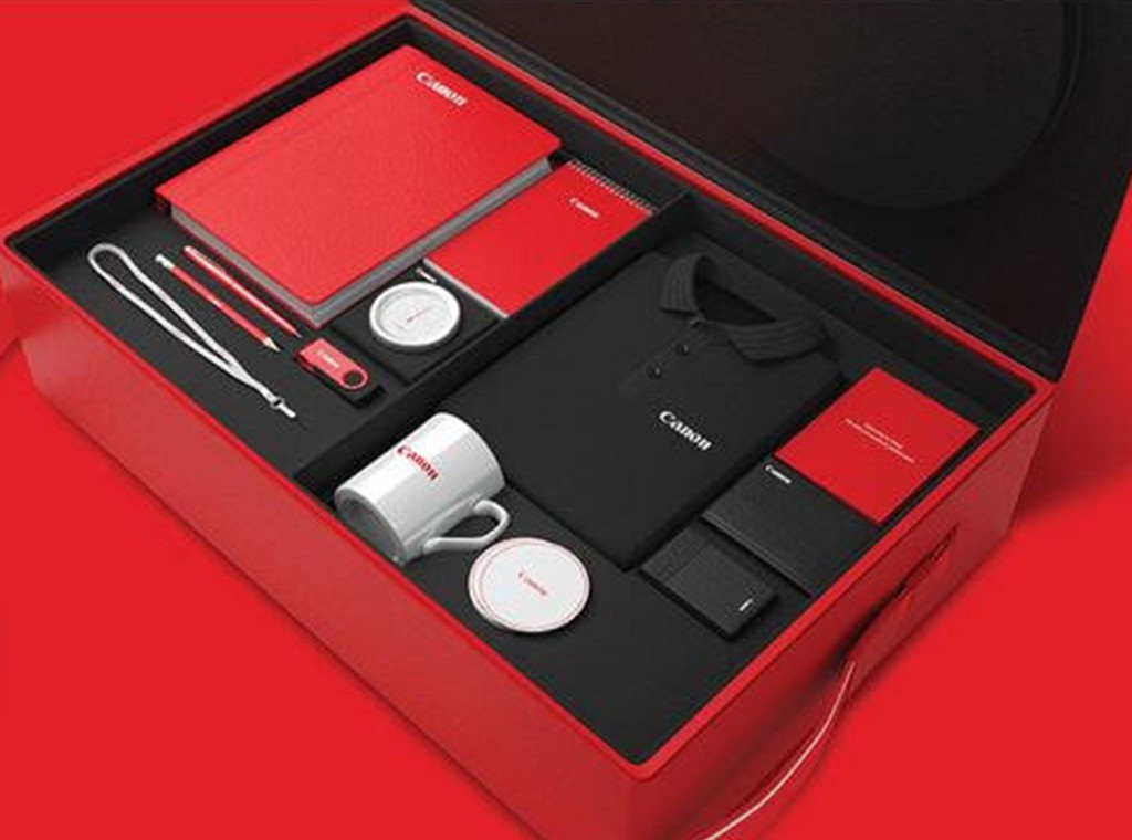 25 Onboarding Kit ideas from the world's best and biggest brands and ...