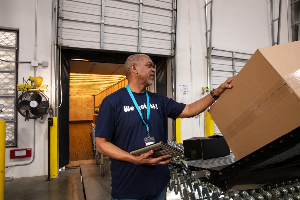 Industrial Staffing Solutions For Businesses | Traba