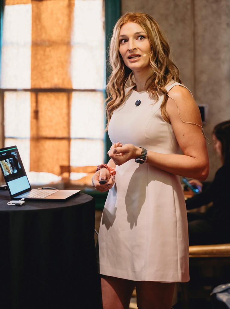 About: Supporting Women In Emergency Medicine