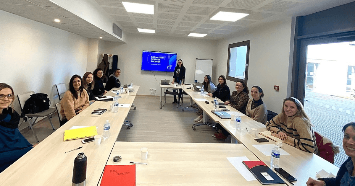 LinkedIn, C'est Quoi ? Définition, Utilité et Guide Complet 2026 Pour ...