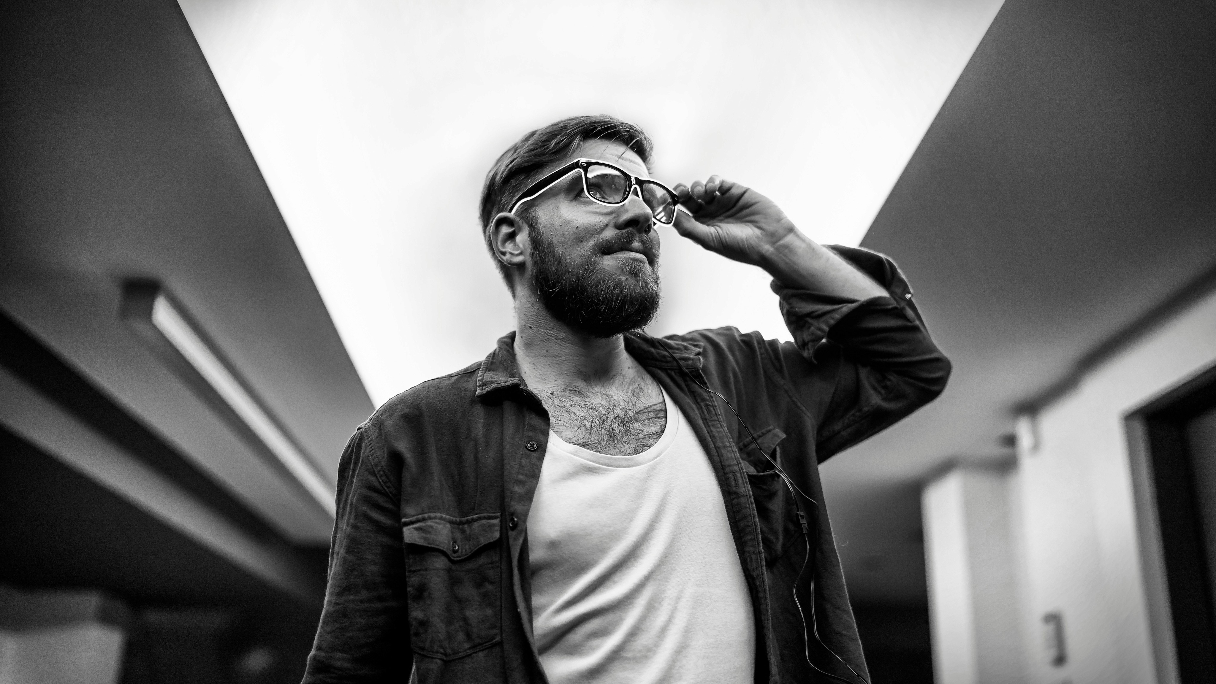 18 Tips to Maximize Your Appearance With Looksmaxxing & Free App ...