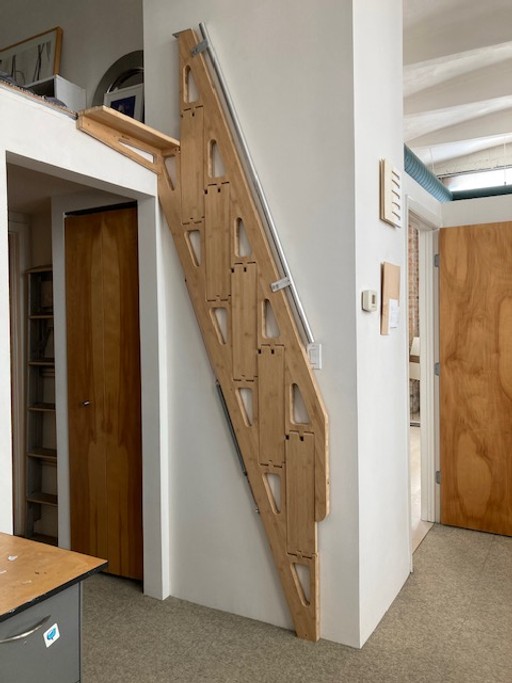 Bcompact - Folding Staircase and Ladder