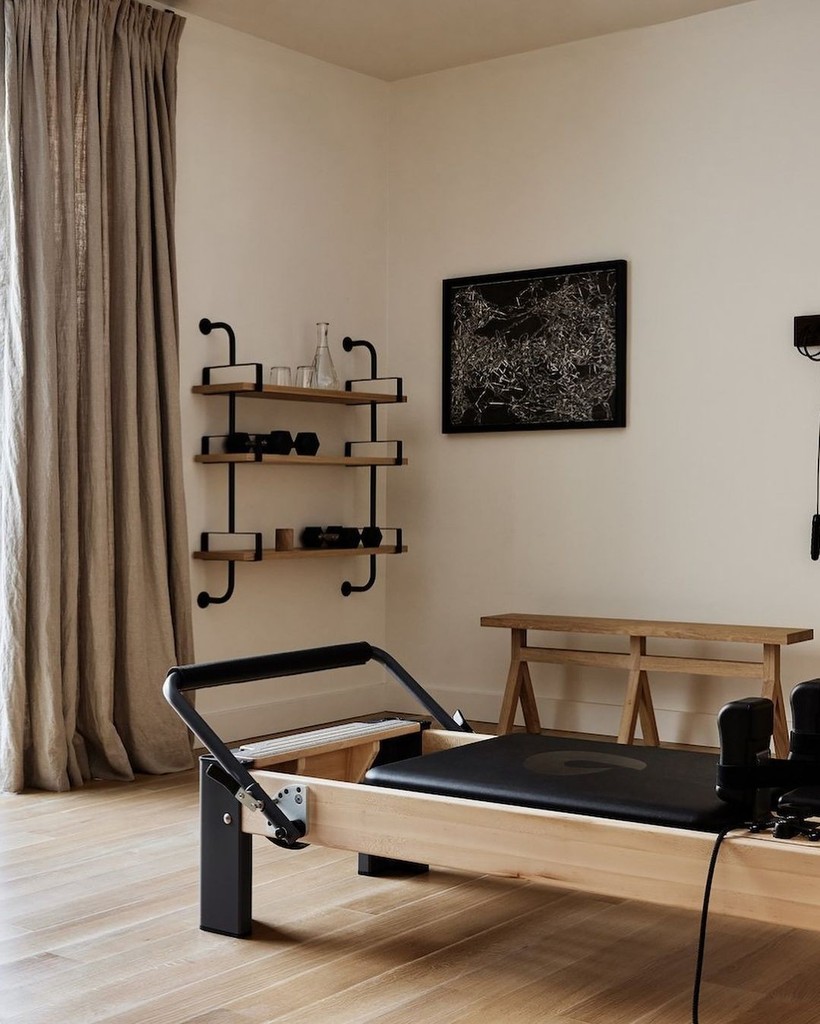 Salle de Pilates Reformer & Mat - Aix-en-Provence – Capsule Pilates ...