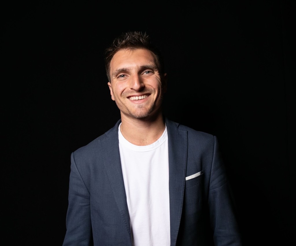 Stacklist | The easiest way to save, organize, share, and discover your ...