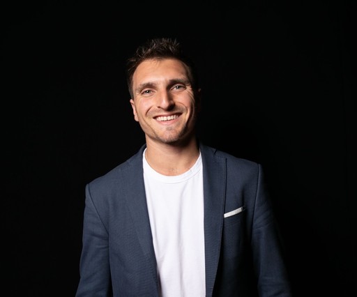 Stacklist | The easiest way to save, organize, share, and discover your ...