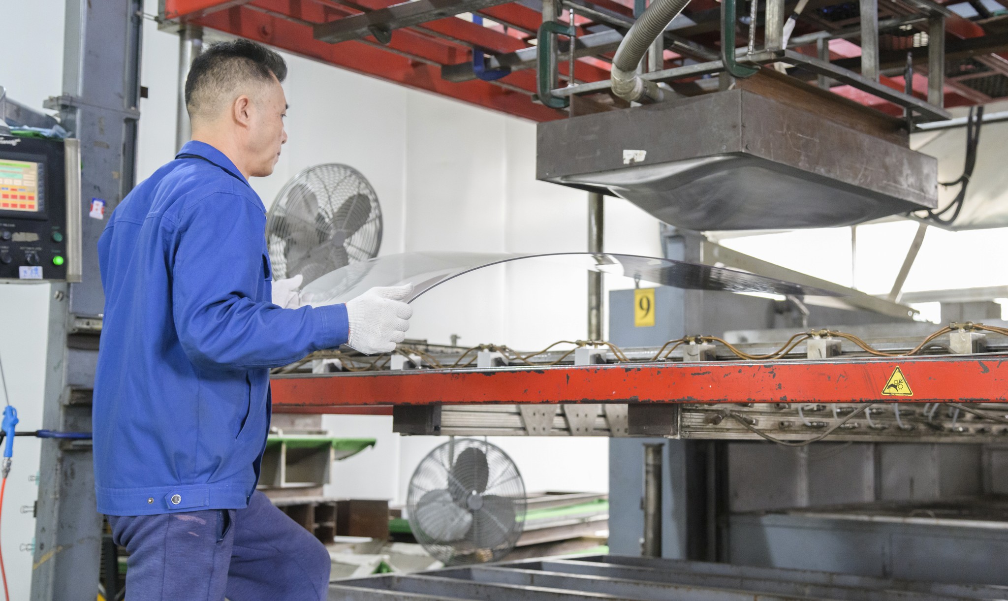 Abrasion Resistant Polycarbonate Sheet - Excelite Plastics