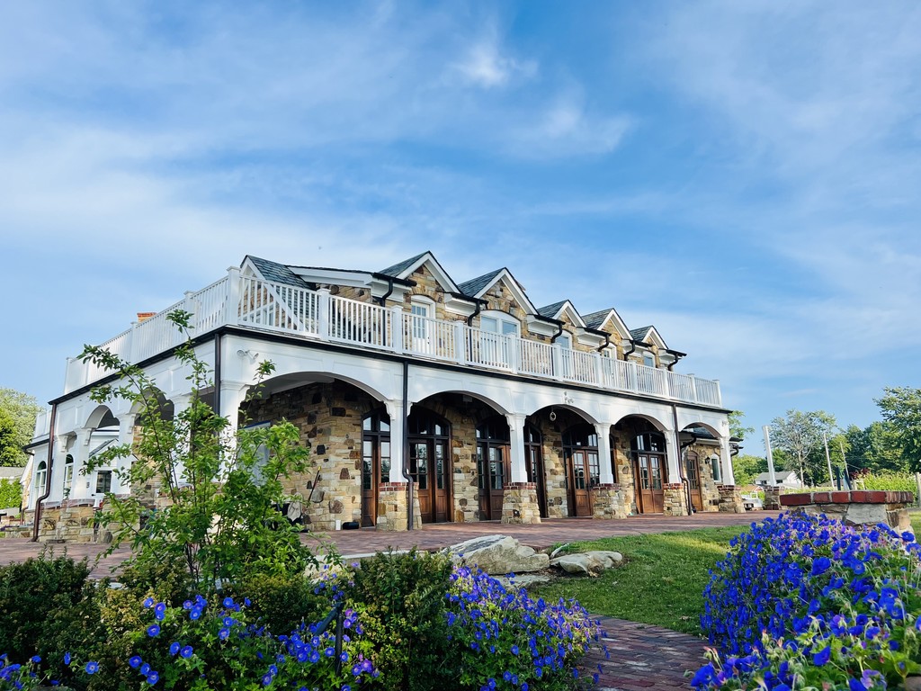 Vincent William Wine - A Unique Waterfront Winery Destination
