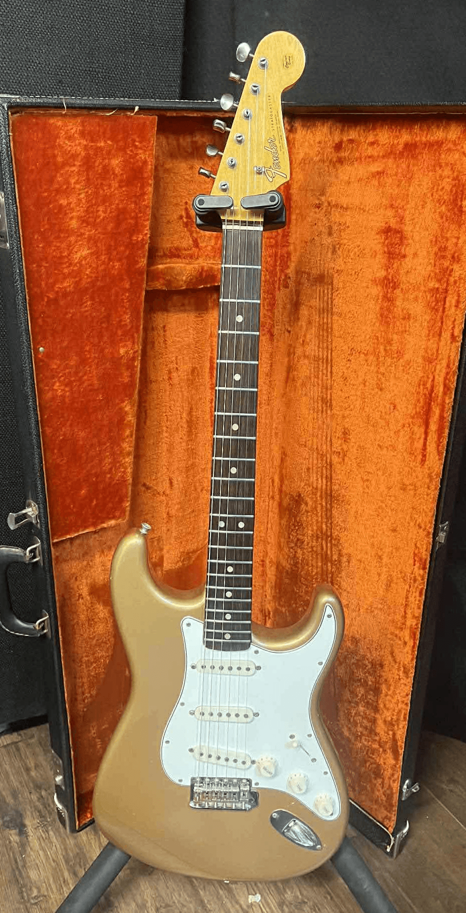 1965 Fender Firemist Gold Stratocaster: The Rarest Custom Color from ...
