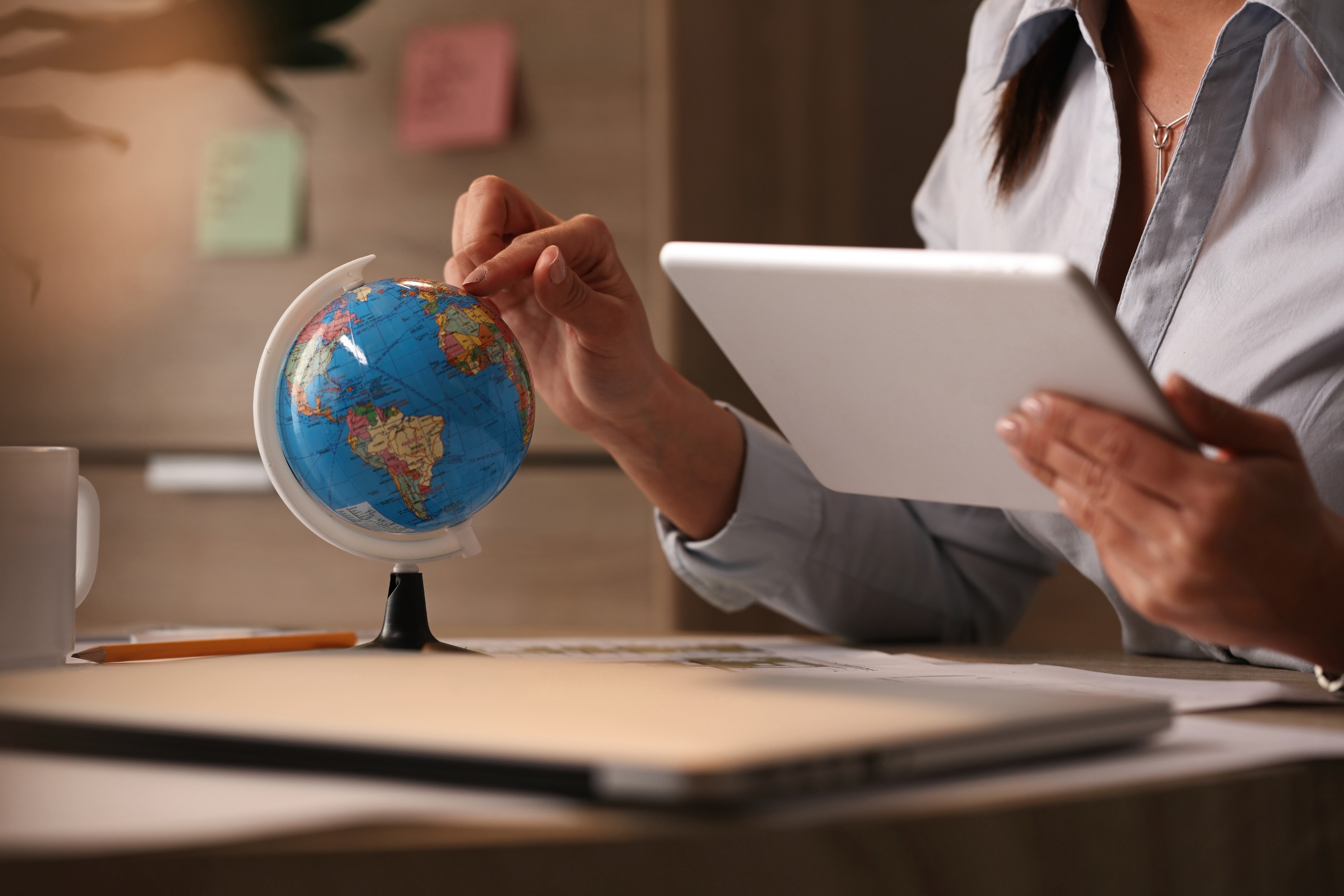 How to Sell Internationally: Your Guide to Global Expansion