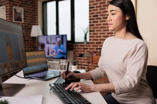How to Use Phone as Second Monitor: USB & Wireless Methods
