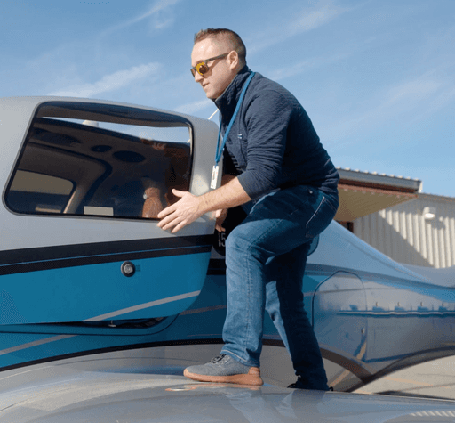 Think Like A Pilot | Bobby Dutton Keynote Speaker, Entrepreneur, Pilot