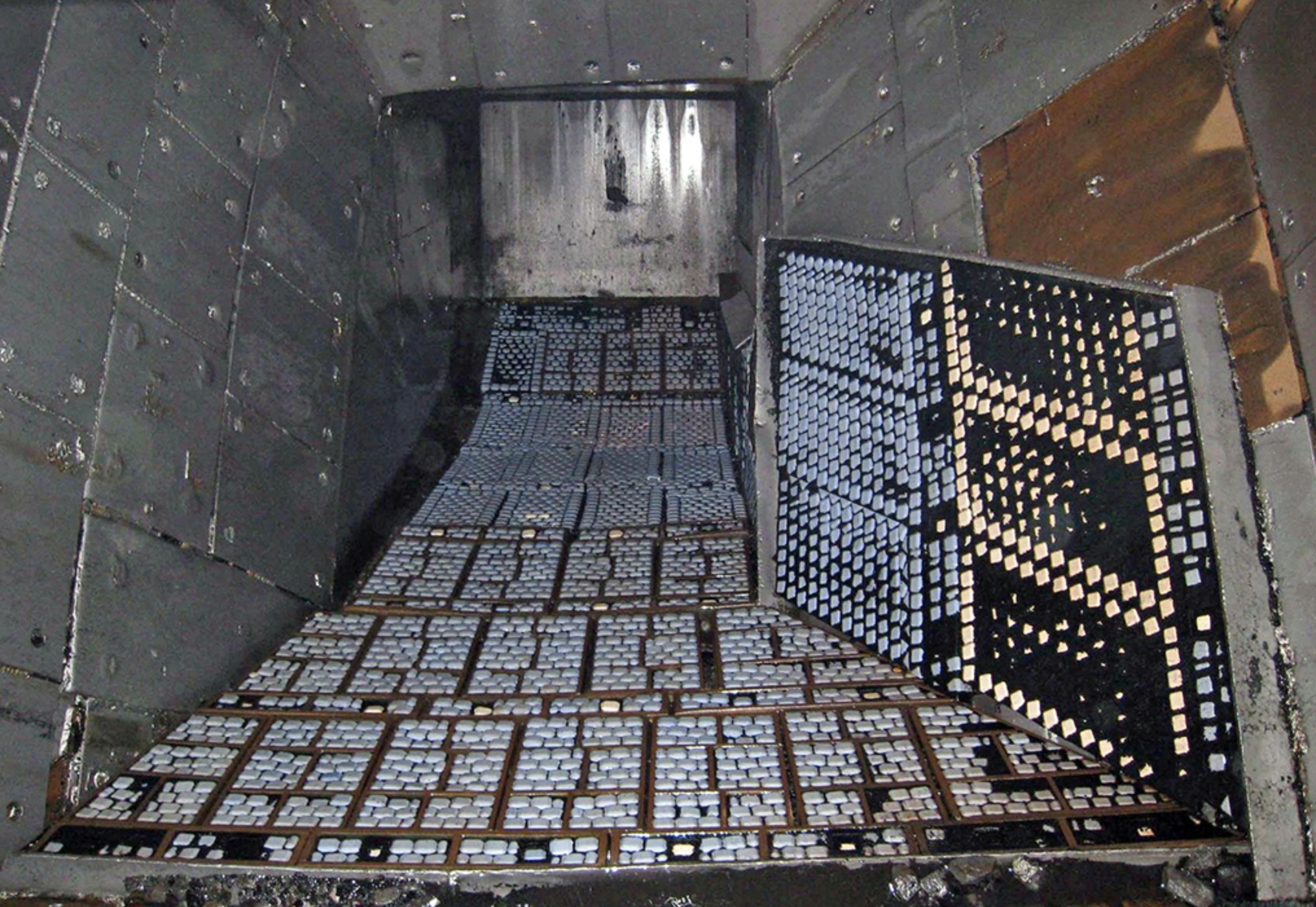 Chutes & Boxes | Corrosion Engineering