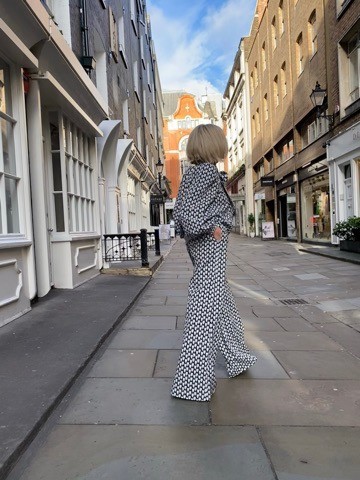 Jo Good | 6th Vision