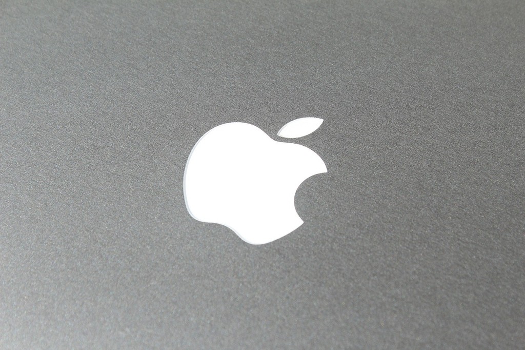 Why Simple Logos Are Better: 50 Famous Examples & How | Miracle Studio ...