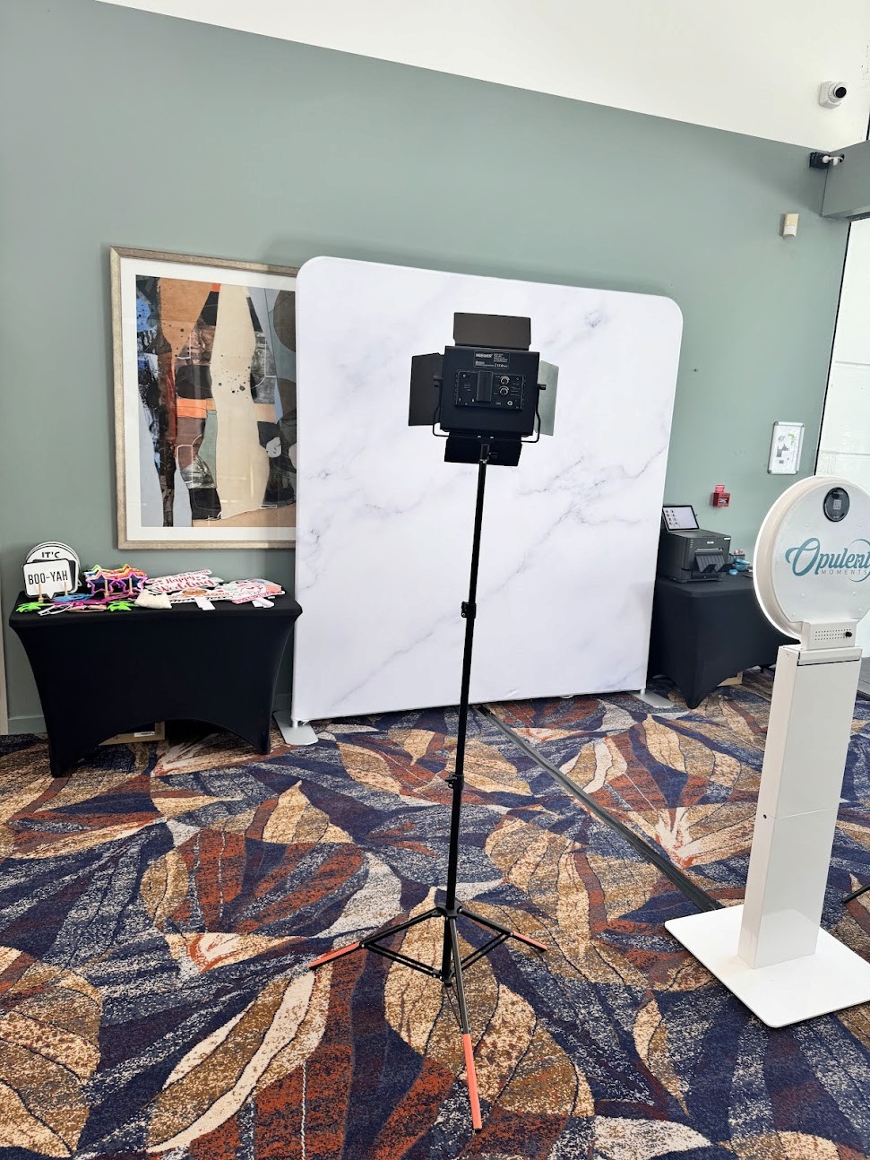 Opulent Moments Australia - Lux Photo Booths, 360 Video Booths