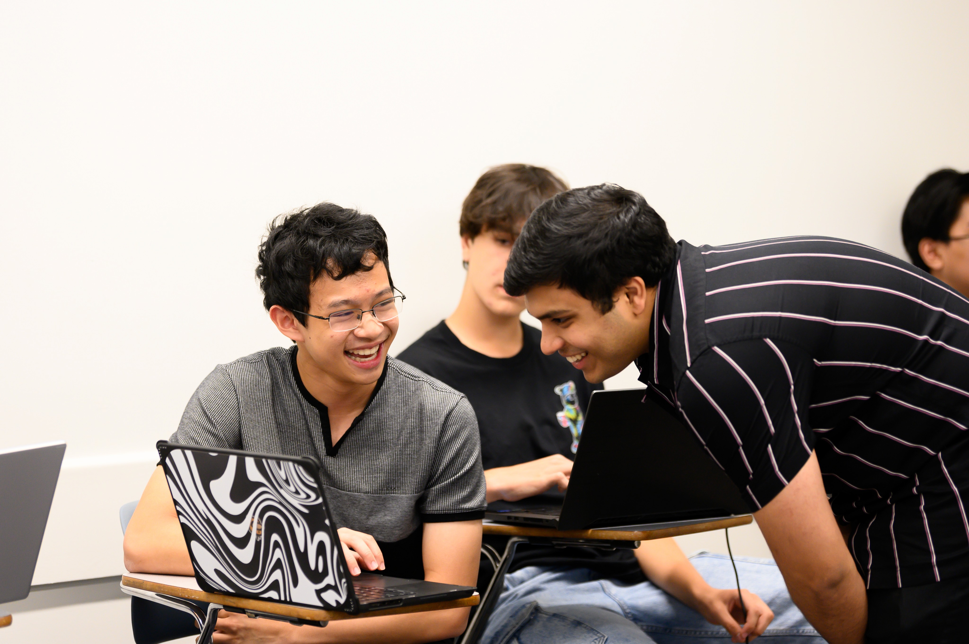 University of Washington Summer Camps | Pre-College Summer Camps for Teens