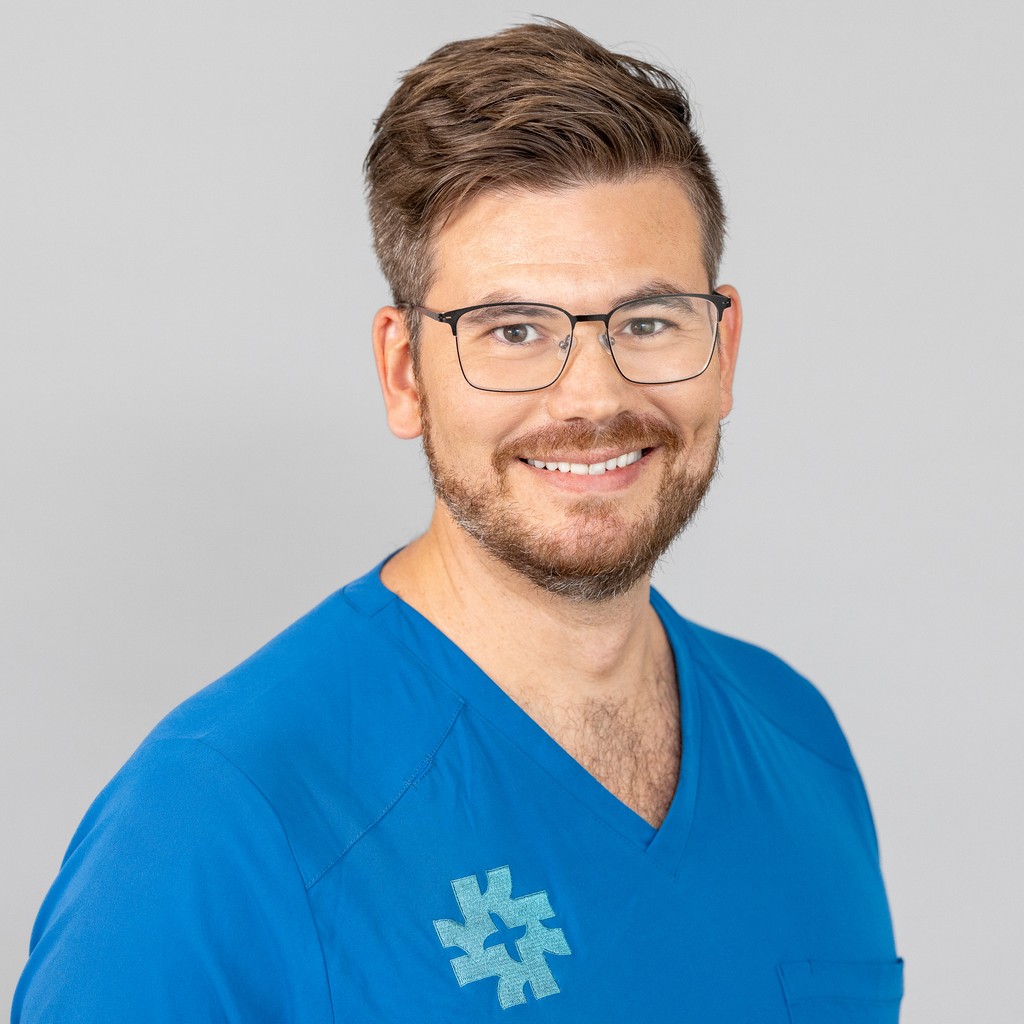 Bæklun og liðskipti - Klíníkin