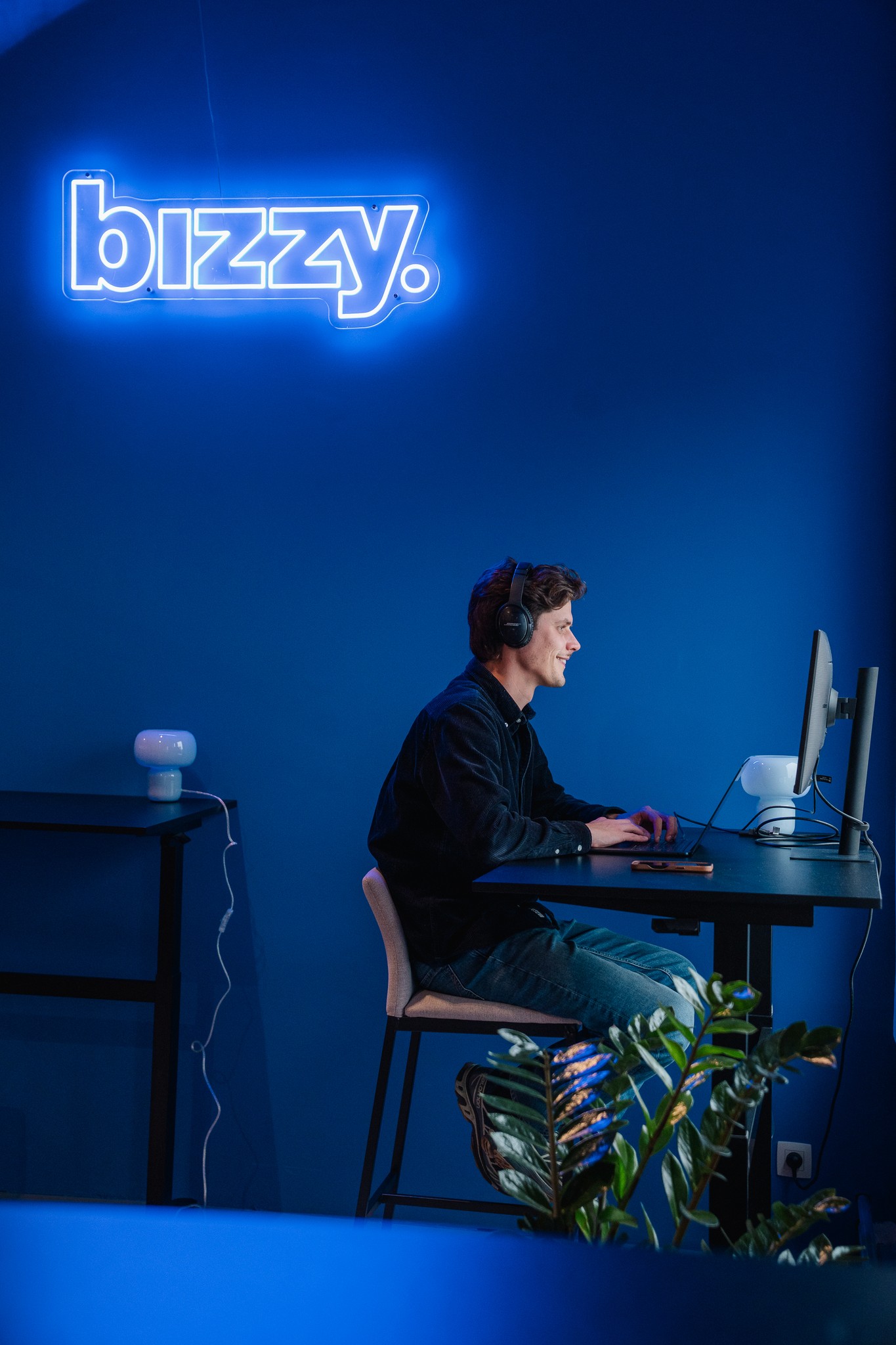 About Bizzy | Building the Future of B2B Sales